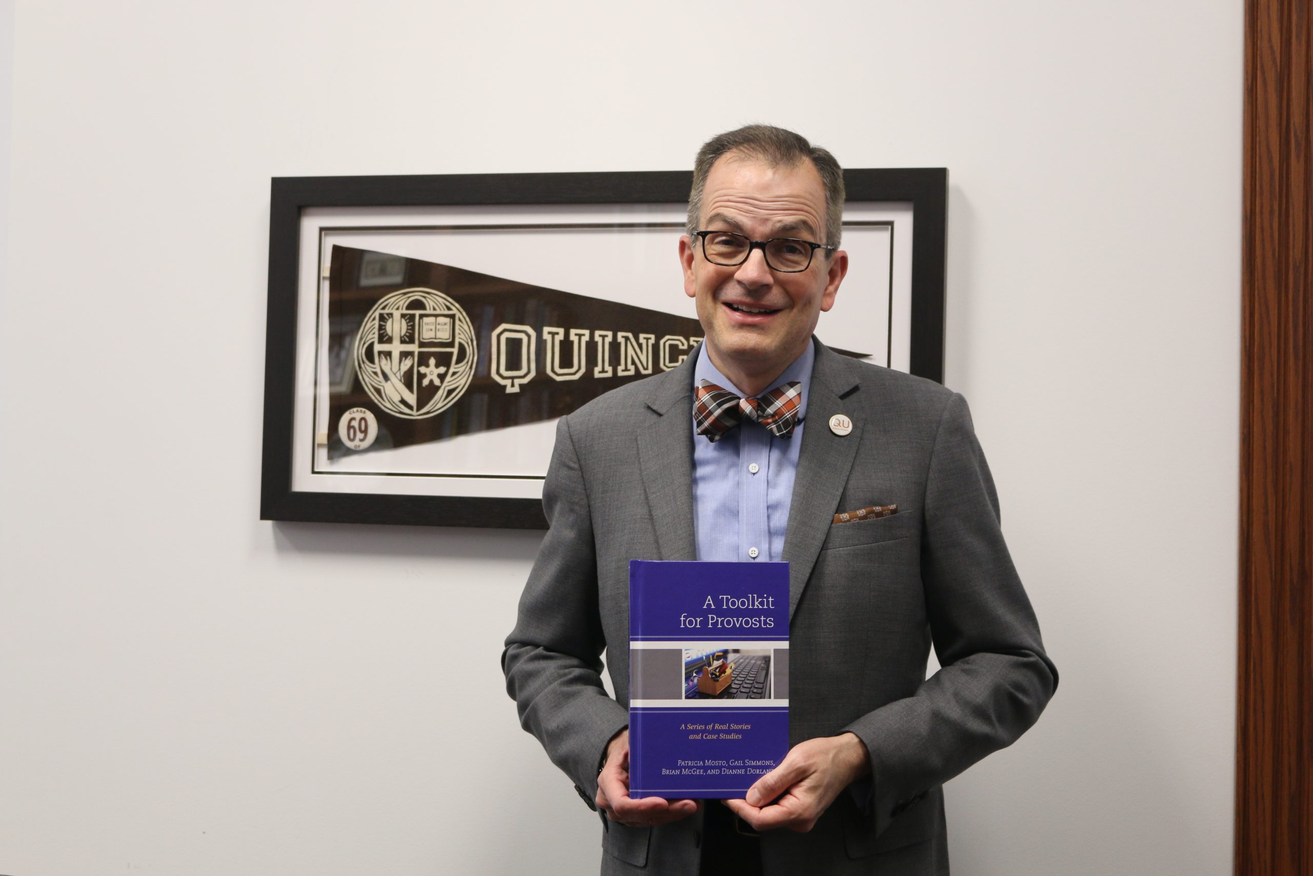 QU President Co-Authors Book for University Provosts | Quincy University